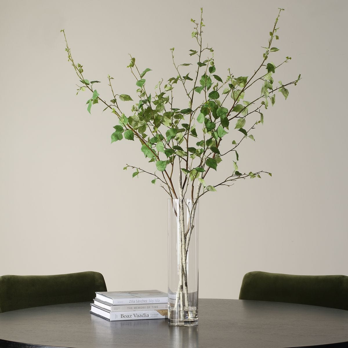 Nigra Birch Centerpiece Lifestyle